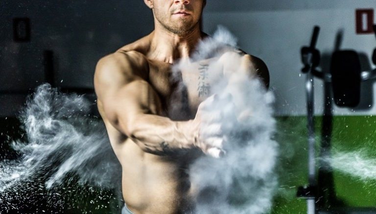 Best Chalk Balls For Weight Lifting - SmoothieGains